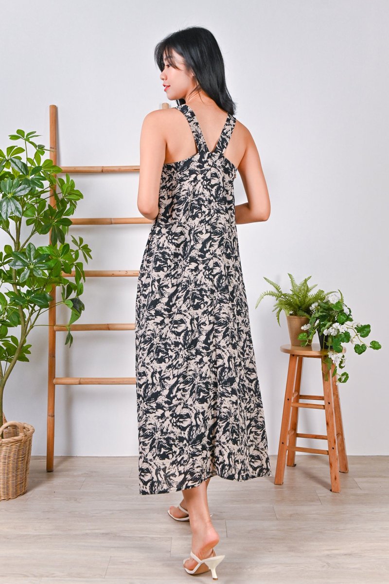 ODETTE TRAPEZE MAXI DRESS IN BLACK | All Would Envy
